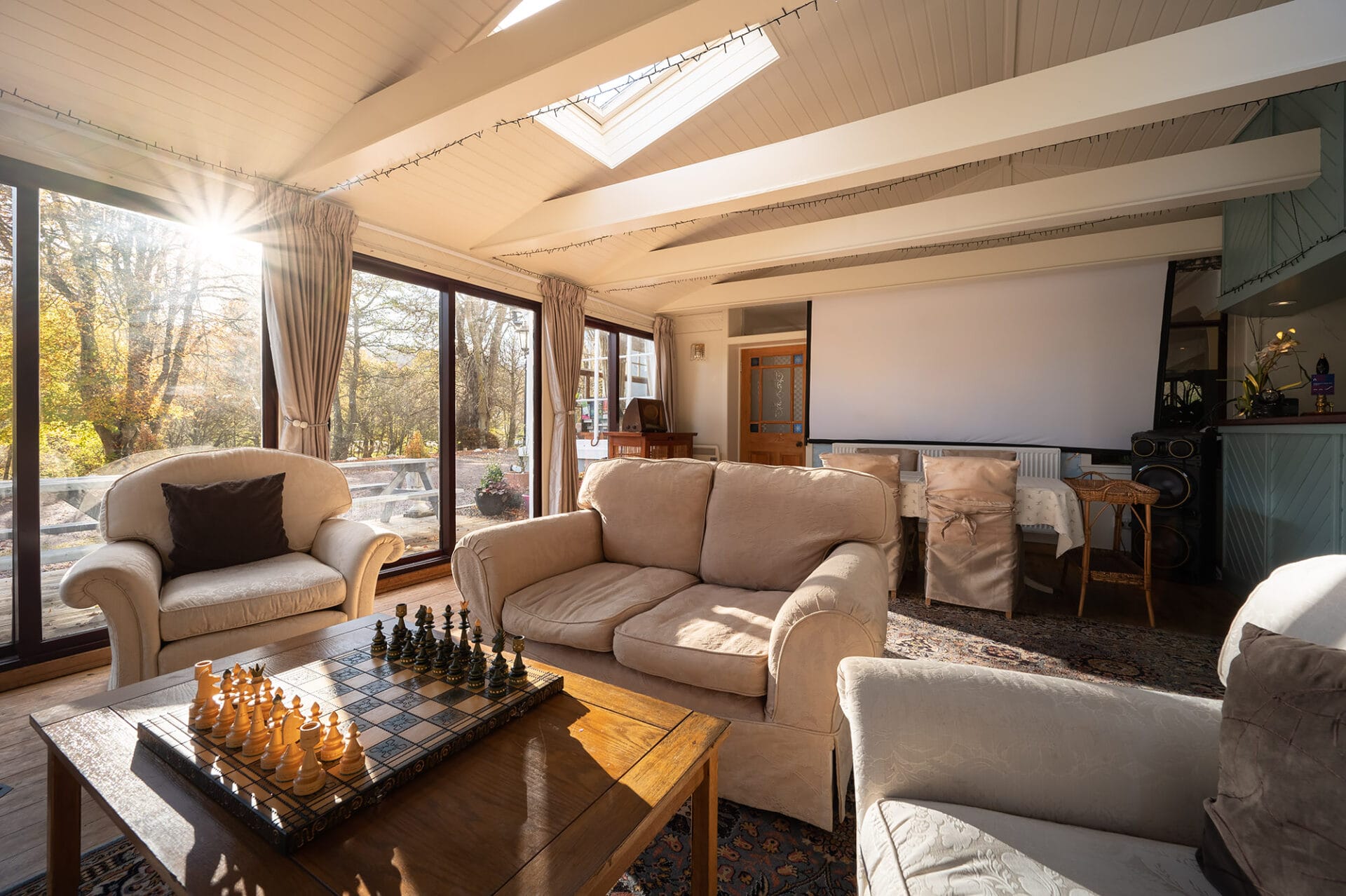 Breakfast Room/Conservatory - Polmaily House Loch Ness
